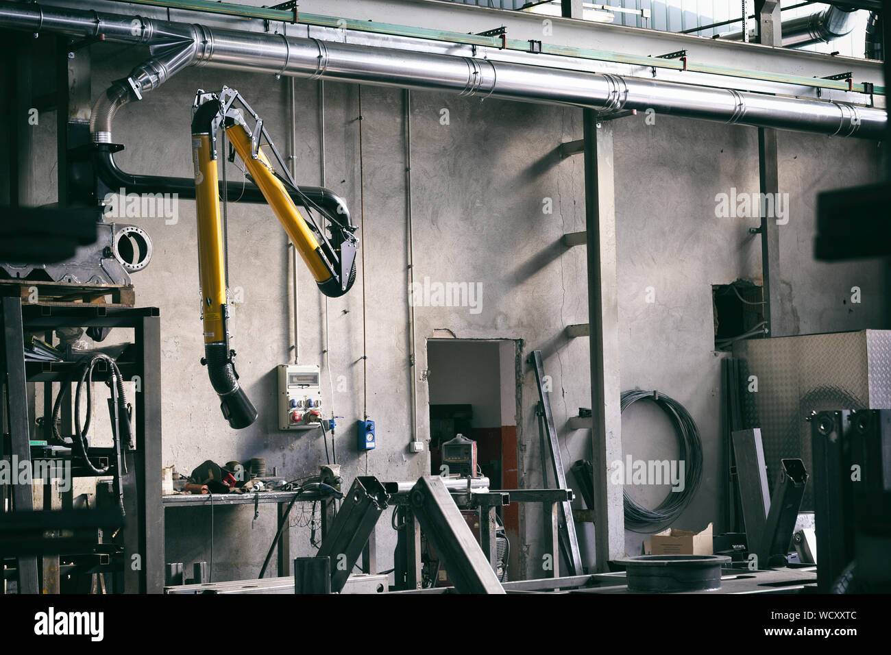 Metal carpentry hi-res stock photography and images - Alamy