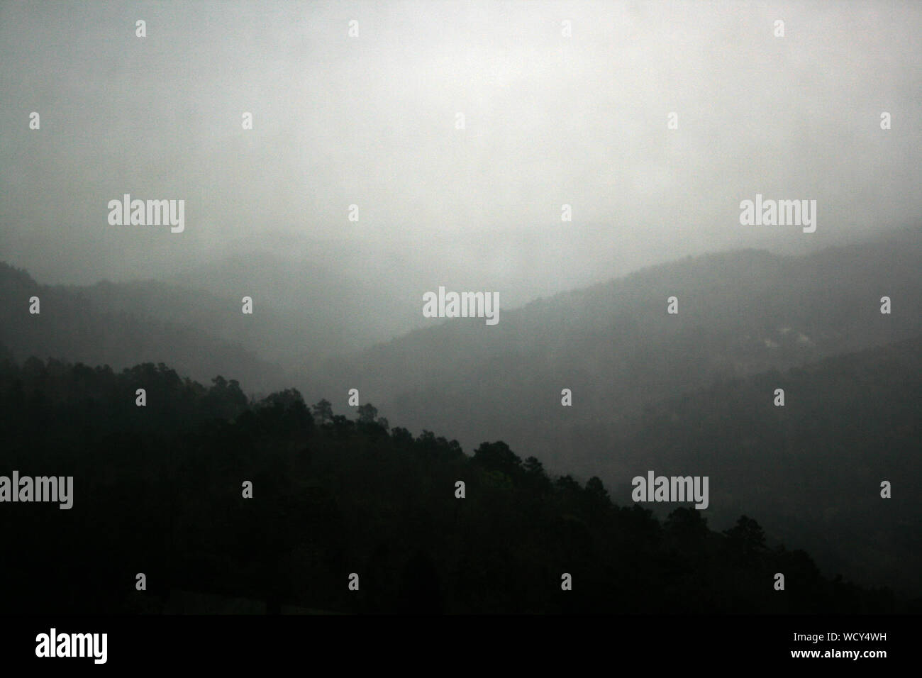 Zig zag formation hi-res stock photography and images - Alamy