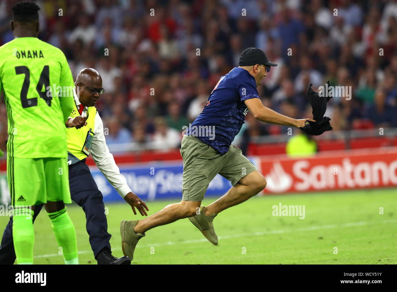 Streaker football hi-res stock photography and images - Alamy