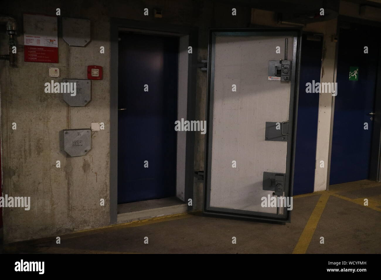 Factory entry hi-res stock photography and images - Alamy
