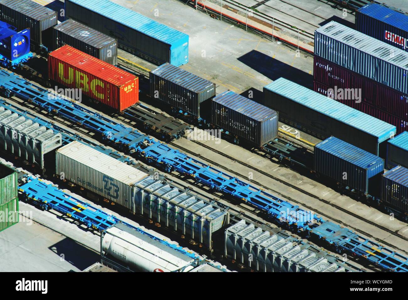 Container yard angle hi-res stock photography and images - Alamy