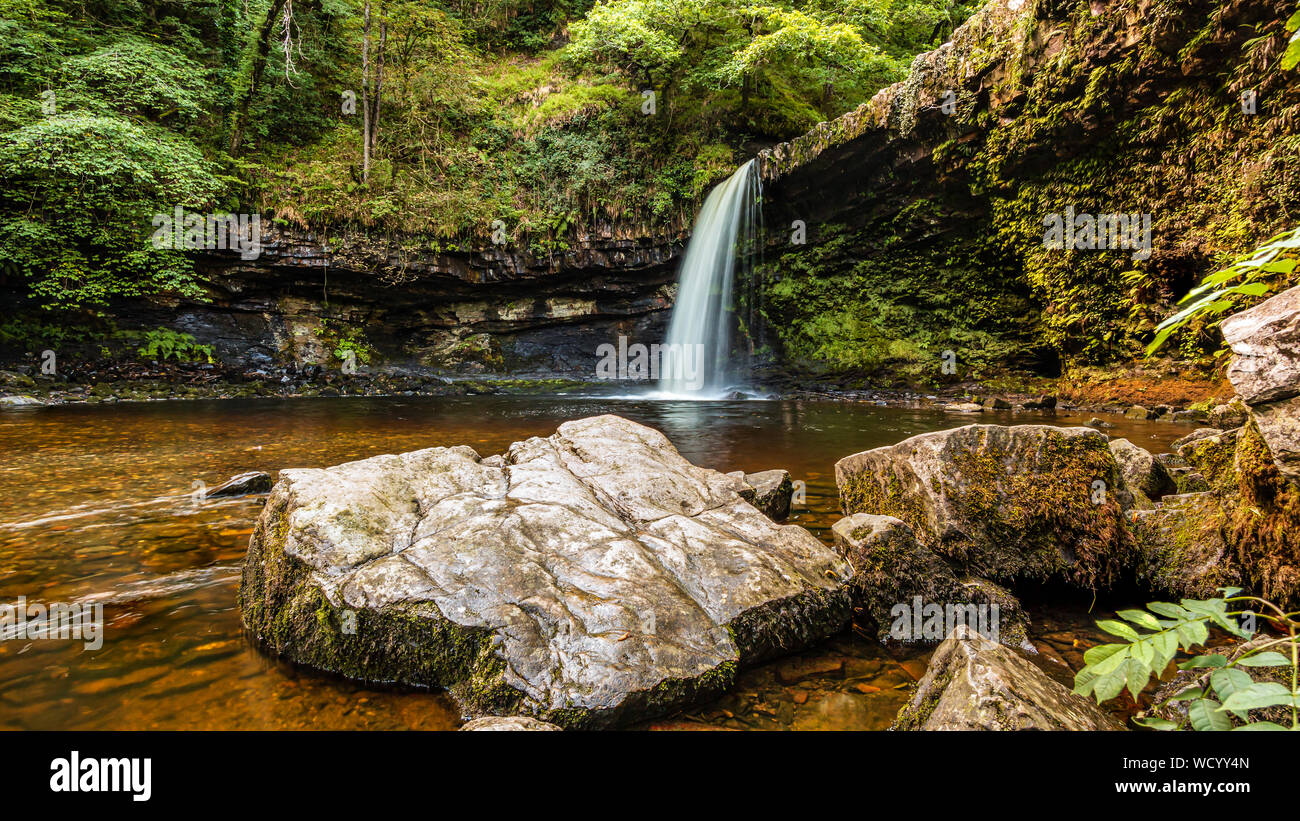 Beautiful waterfall in a forest (Sgwd Gwladys, Pontneddfechan, Wales ...