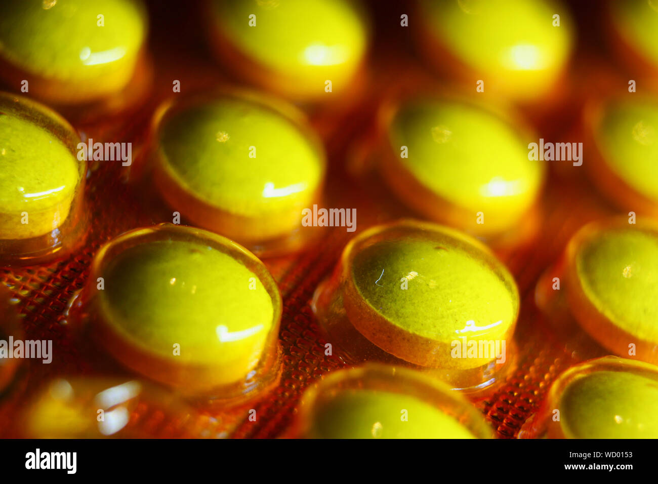 Blisters hi-res stock photography and images - Alamy