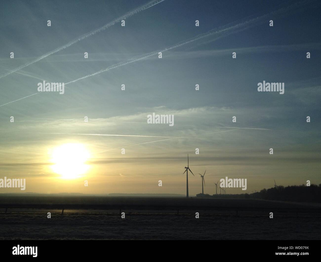 Rising sun energy hi-res stock photography and images - Alamy