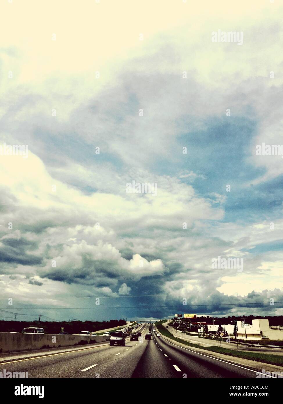 Two lane road with cars hi-res stock photography and images - Alamy