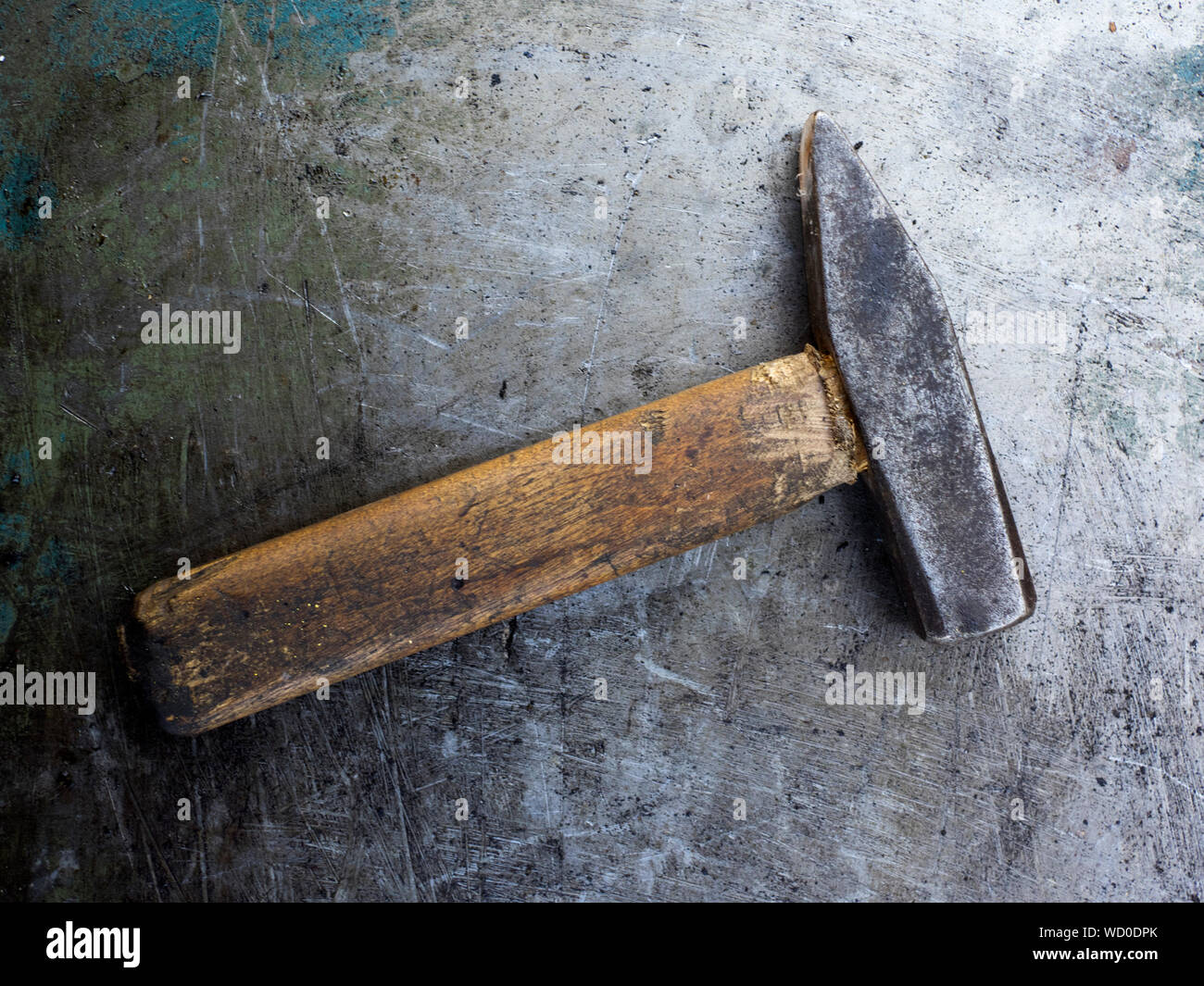 Old metallic hammer hi-res stock photography and images - Alamy