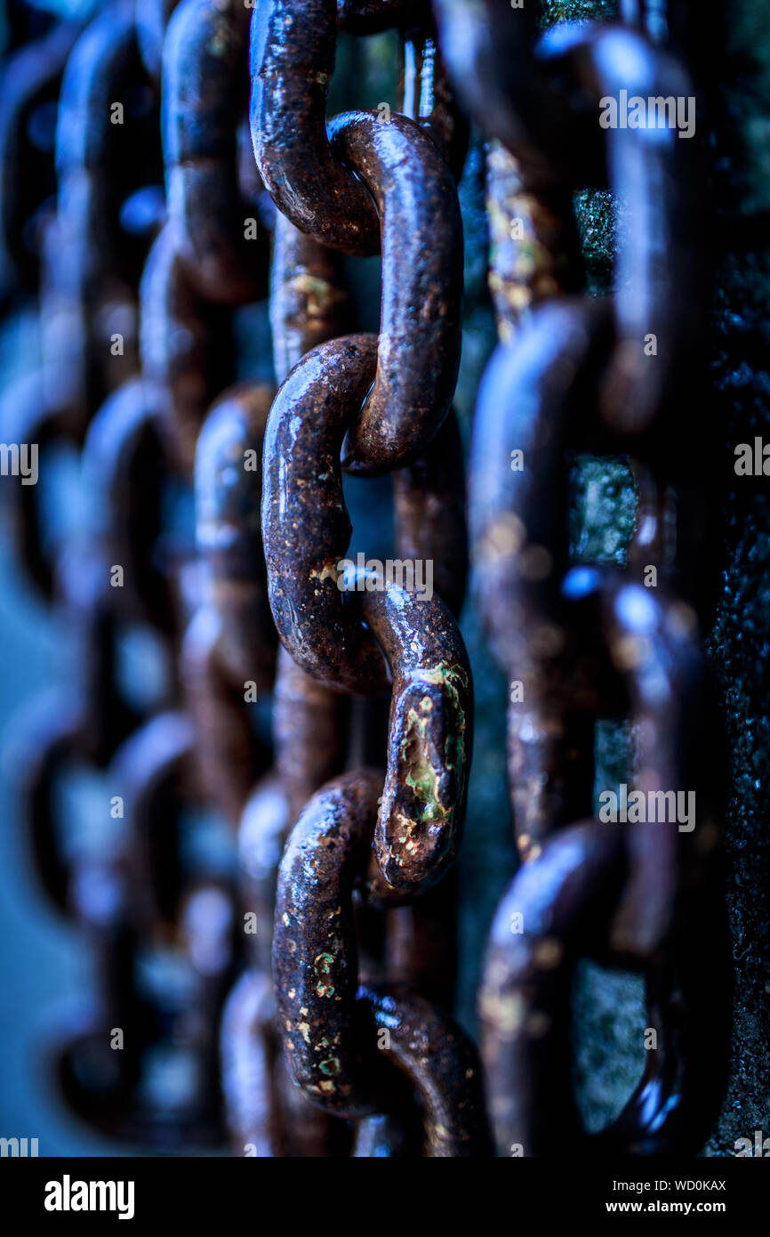 Uluru or ayers rock chains hi-res stock photography and images - Alamy