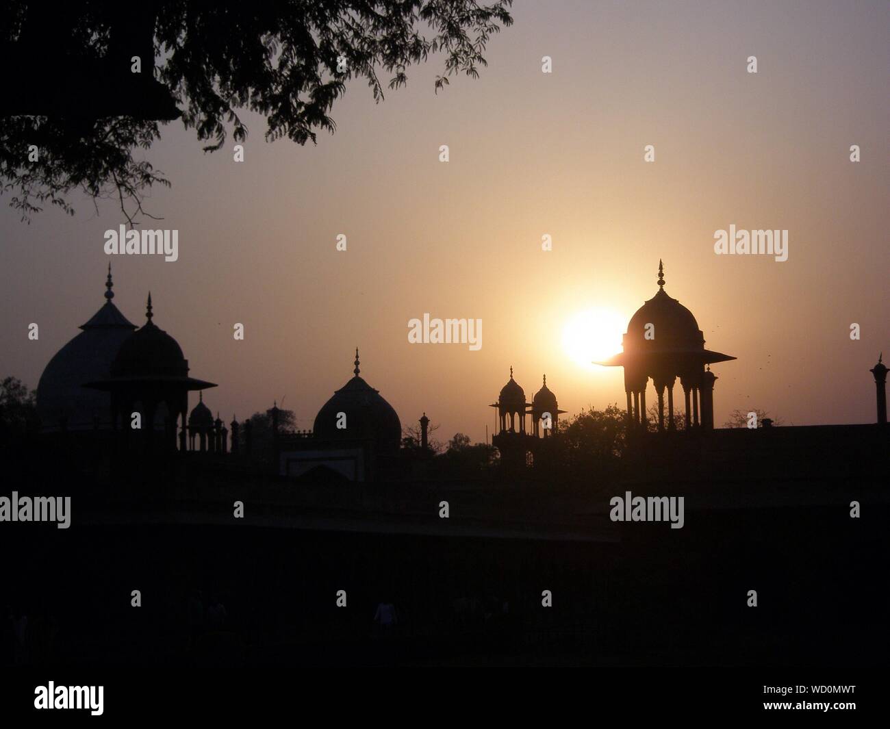 Sky dome buildings hi-res stock photography and images - Alamy