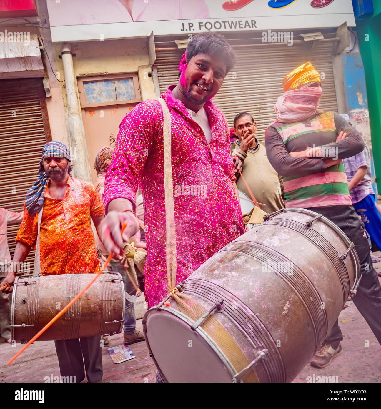 Drummers musicians india hi-res stock photography and images - Alamy