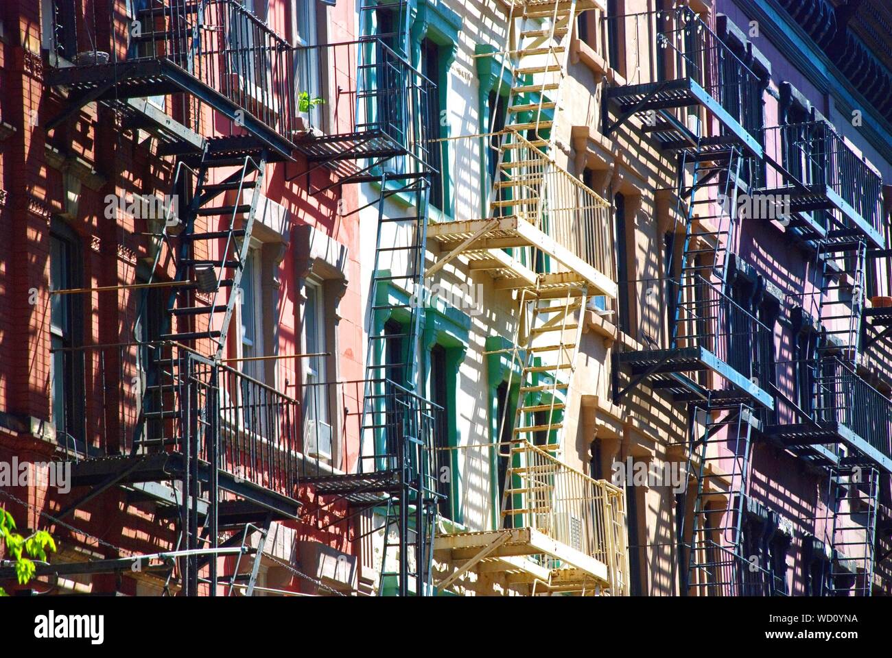 Multi use building hi-res stock photography and images - Alamy