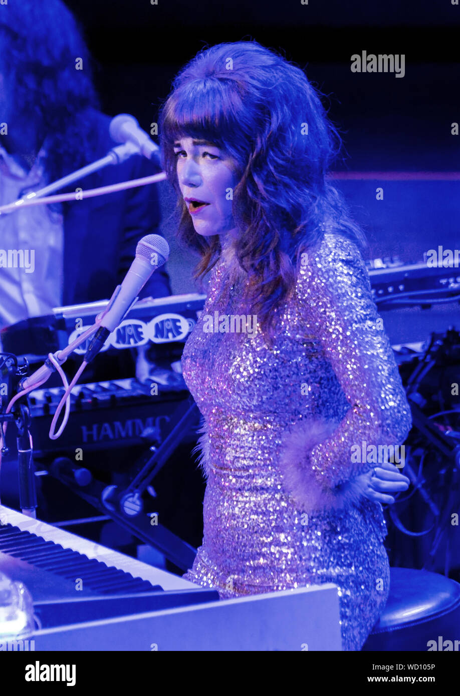 Jenny lewis actress hi-res stock photography and images - Alamy