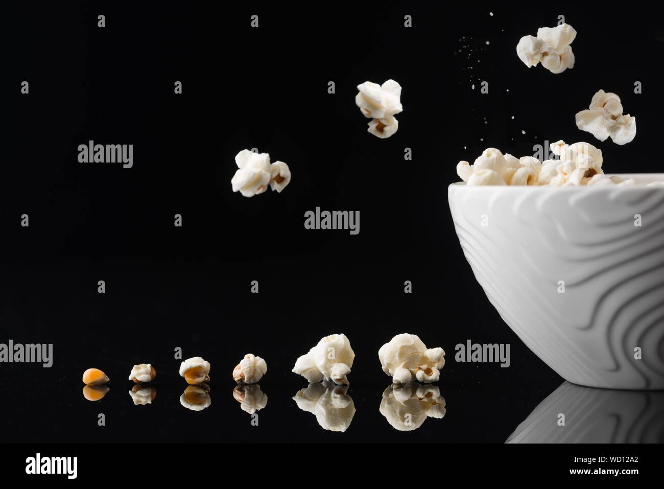 Popcorn popping box hi-res stock photography and images - Alamy