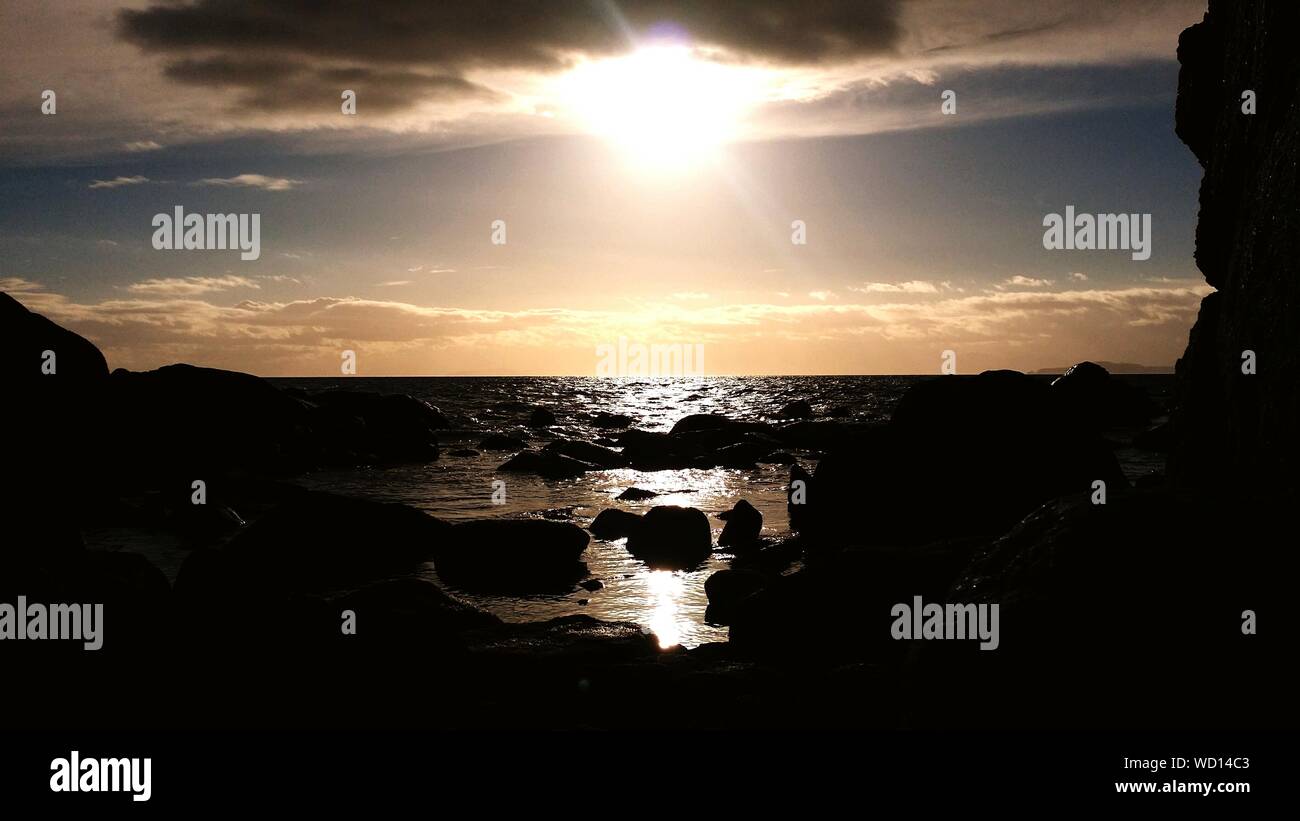Shining rocks hi-res stock photography and images - Alamy