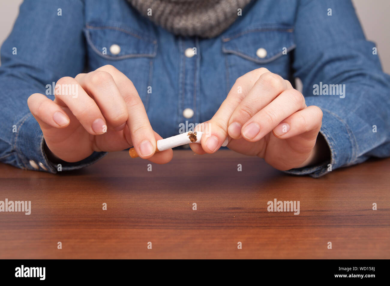 Breaking cigarette habit hi-res stock photography and images - Alamy