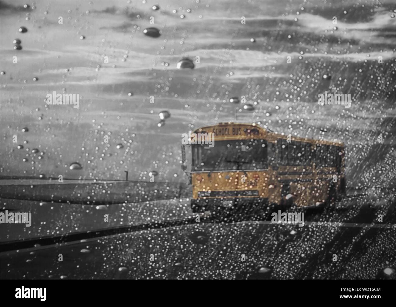 School bus on rainy day hi-res stock photography and images - Alamy