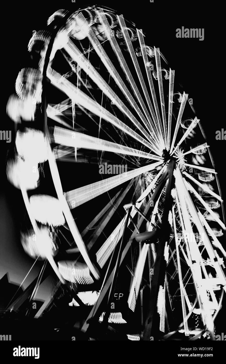 Ferris wheel motion hi-res stock photography and images - Alamy