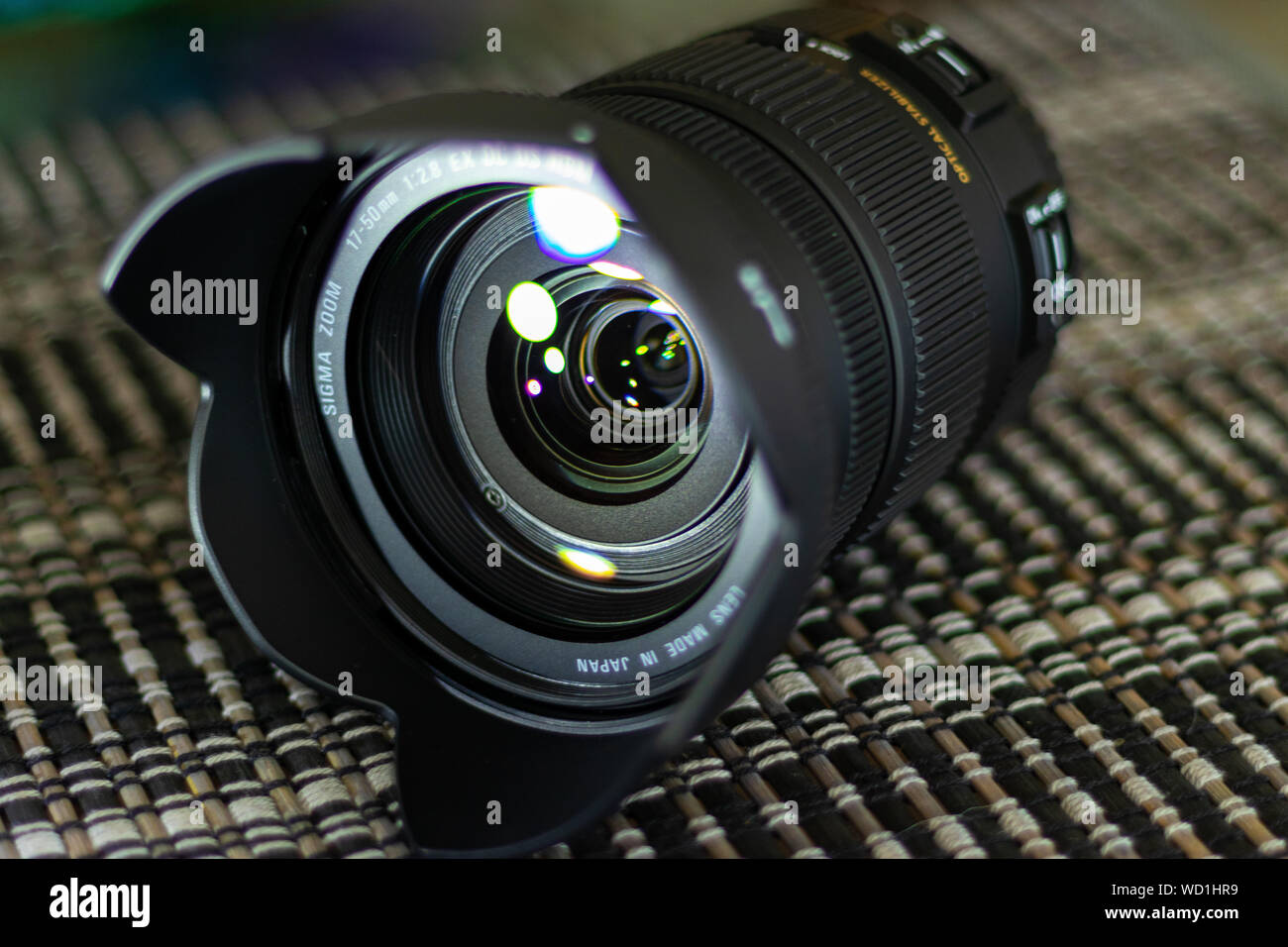 Photo of lens hi-res stock photography and images - Alamy