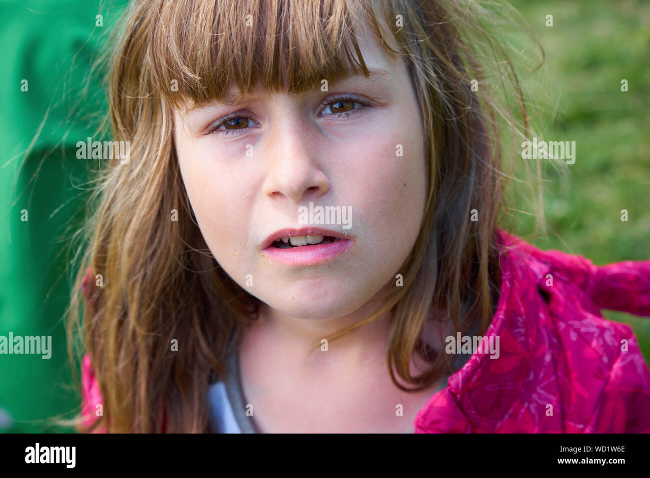 Girl portrait sad hi-res stock photography and images - Alamy