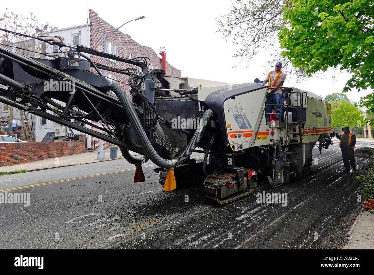 grinding street pavement in Brooklyn NYC Stock Photo - Alamy