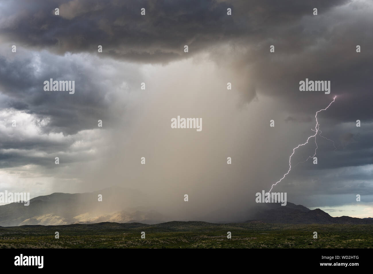 Lightning Landscape High Resolution Stock Photography and Images - Alamy