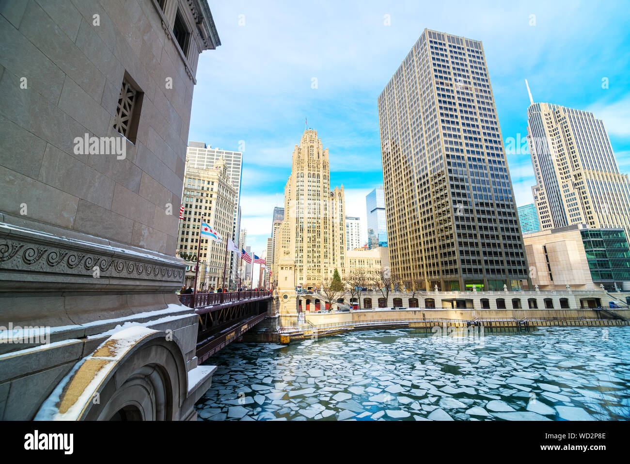 Bridge Over Chicago River High Resolution Stock Photography and Images ...