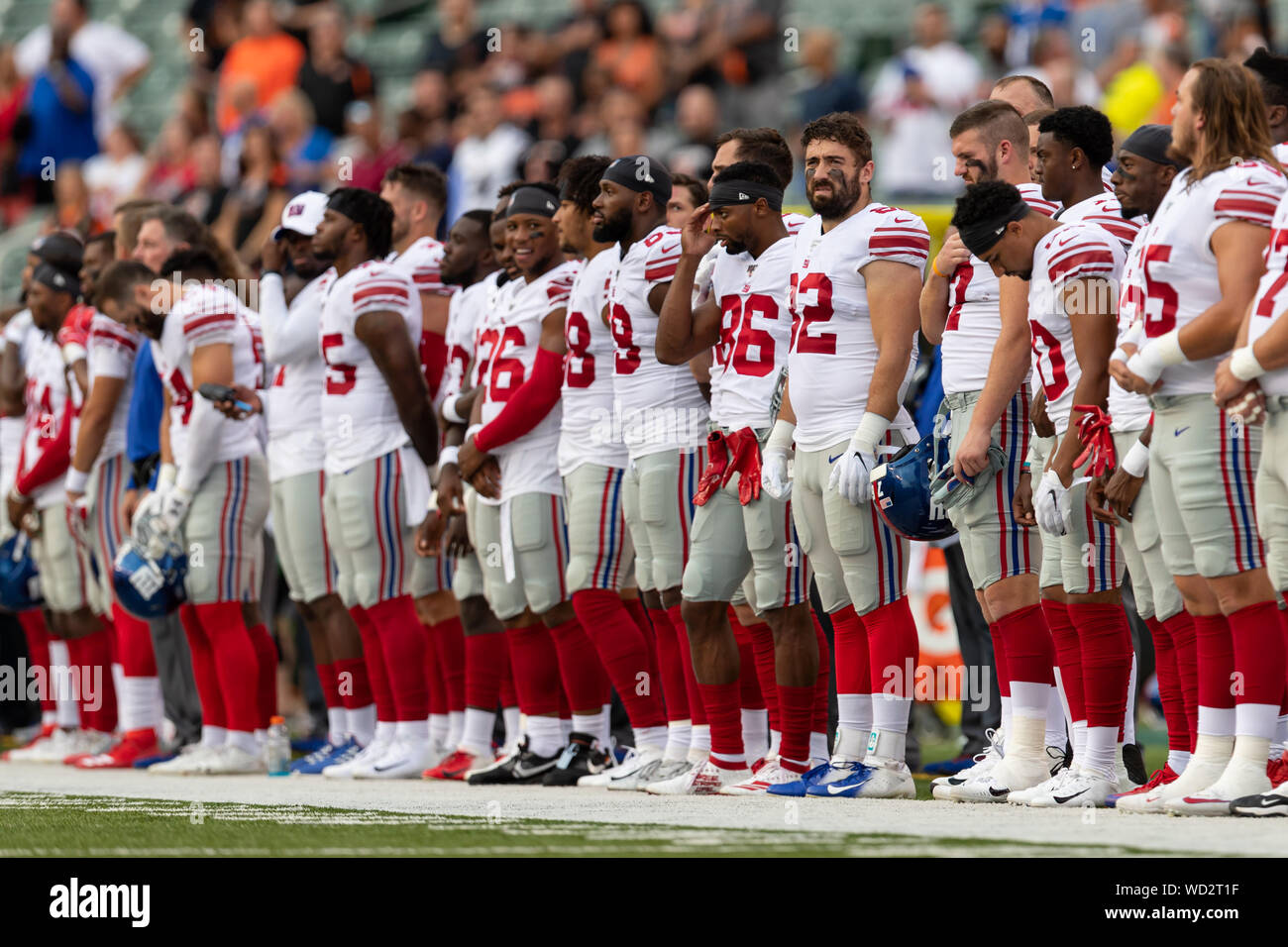 Paul simonson hi-res stock photography and images - Alamy