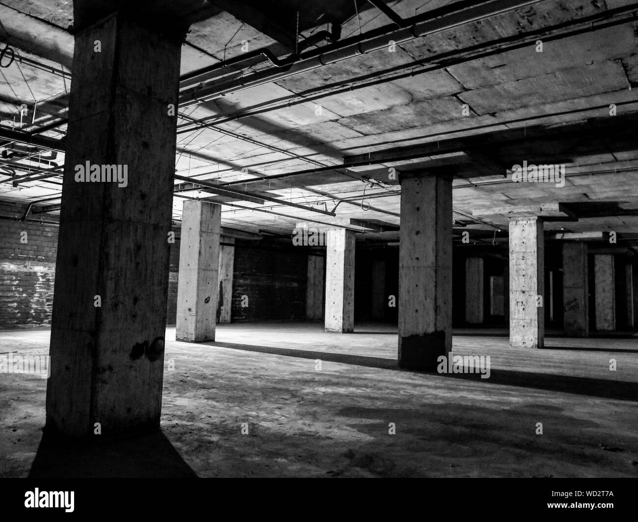 Empty Basement High Resolution Stock Photography and Images - Alamy