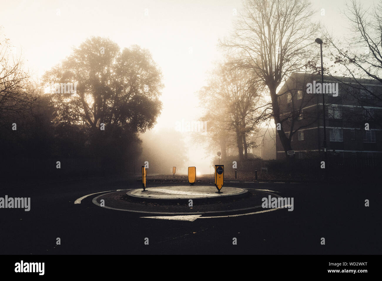 Circle symbols hi-res stock photography and images - Alamy