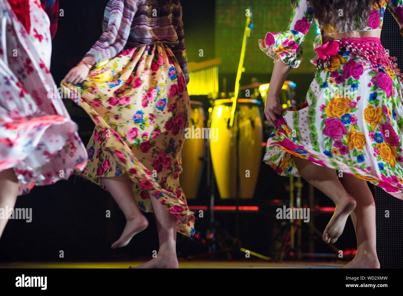 Feet dancing party hi-res stock photography and images - Alamy