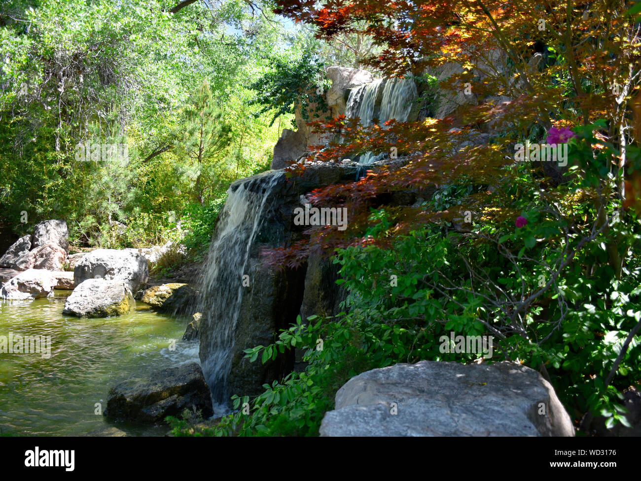 Traditional Japanese Garden Waterfall Stock Photo - Alamy