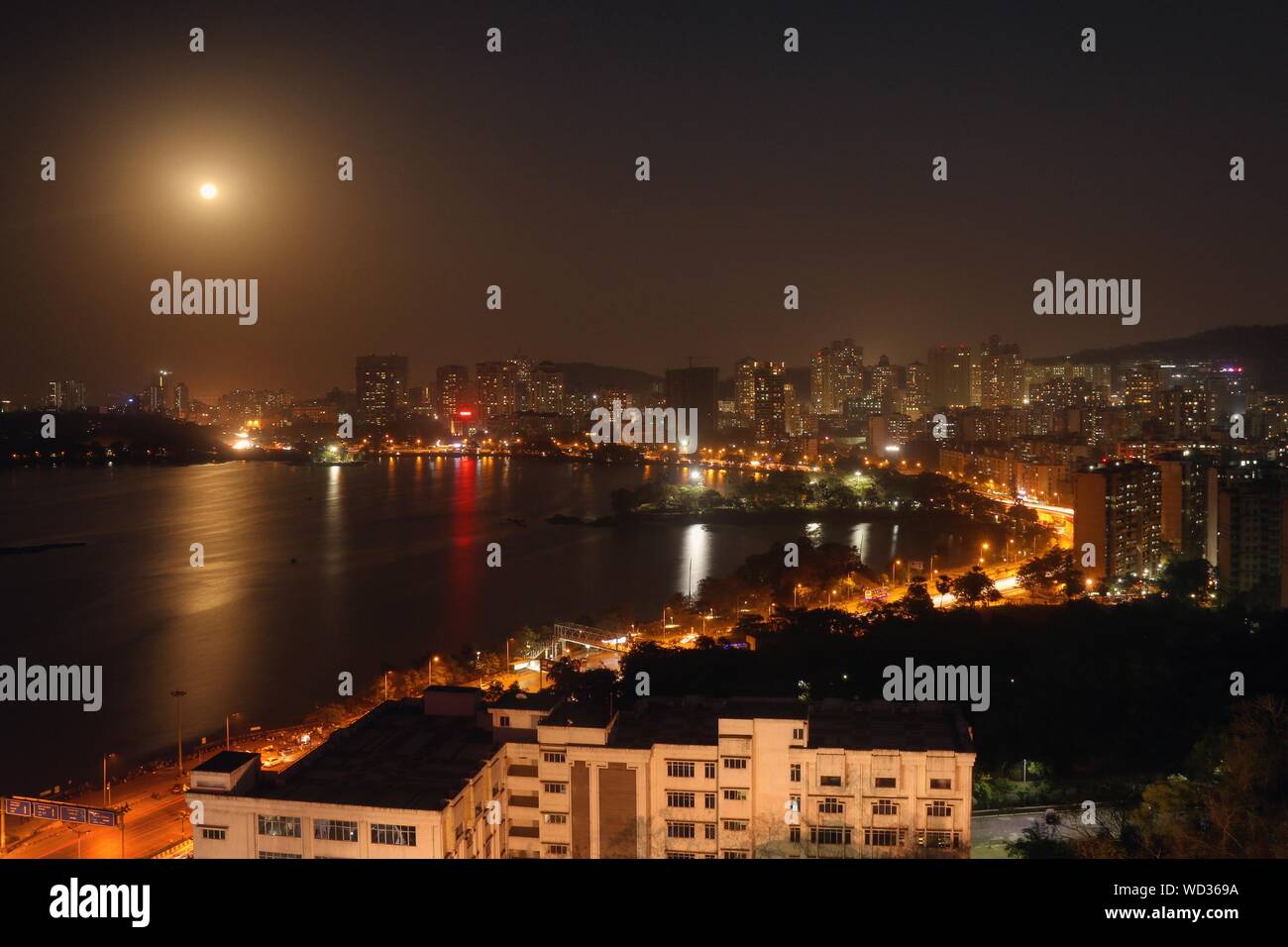 Mumbai skyline night hi-res stock photography and images - Alamy