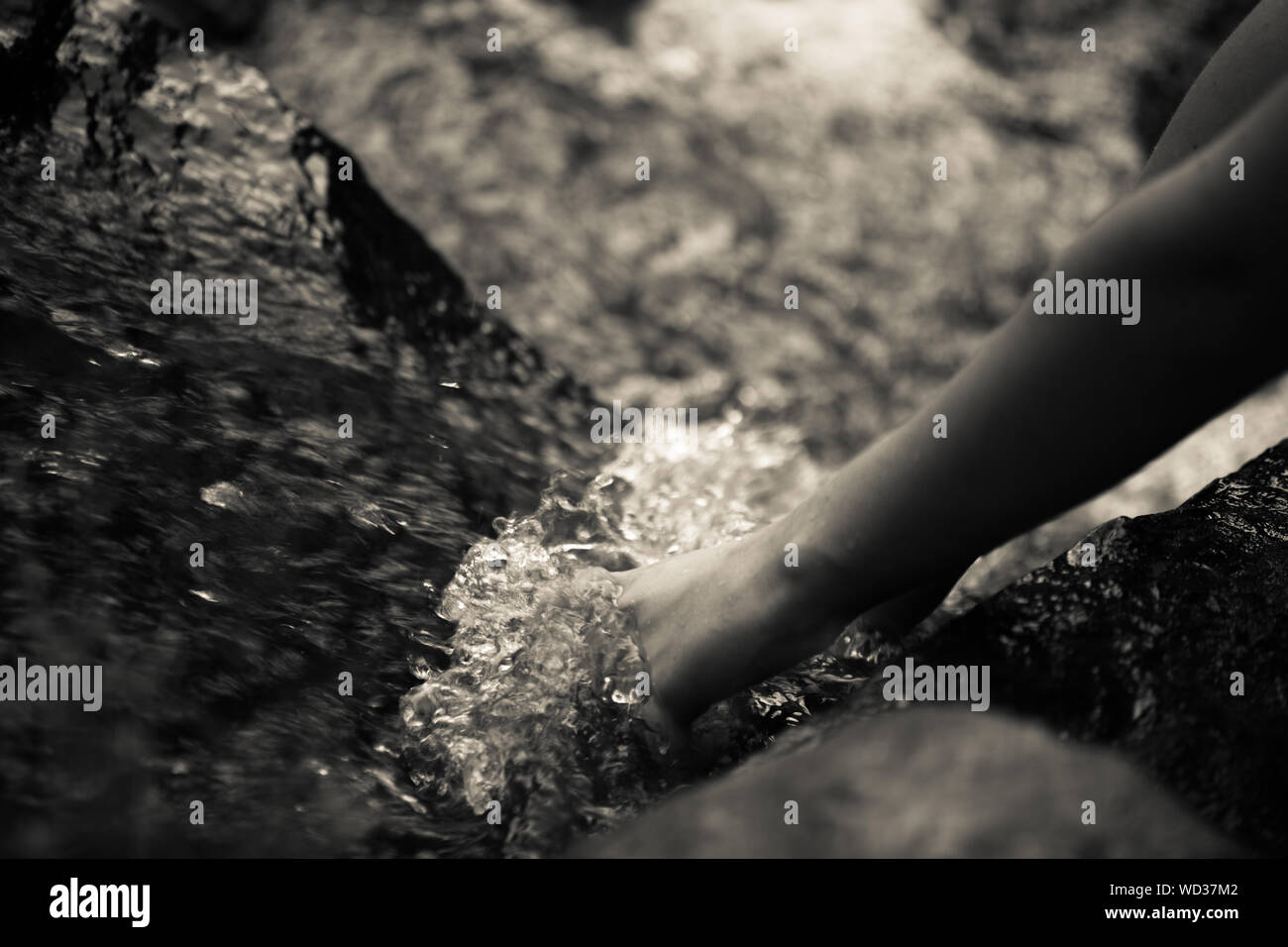 Feet in sea hi-res stock photography and images - Alamy