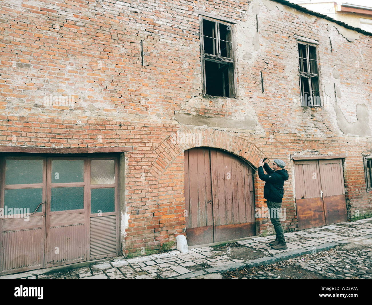 Old building hi-res stock photography and images - Alamy