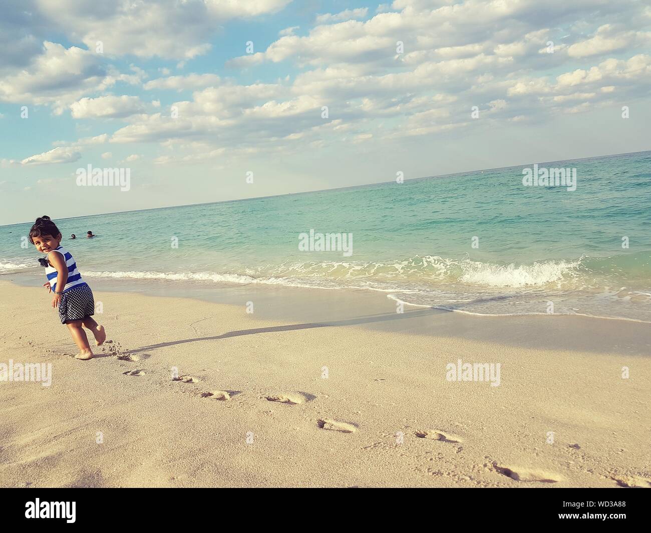 Toddler footprint hi-res stock photography and images - Alamy