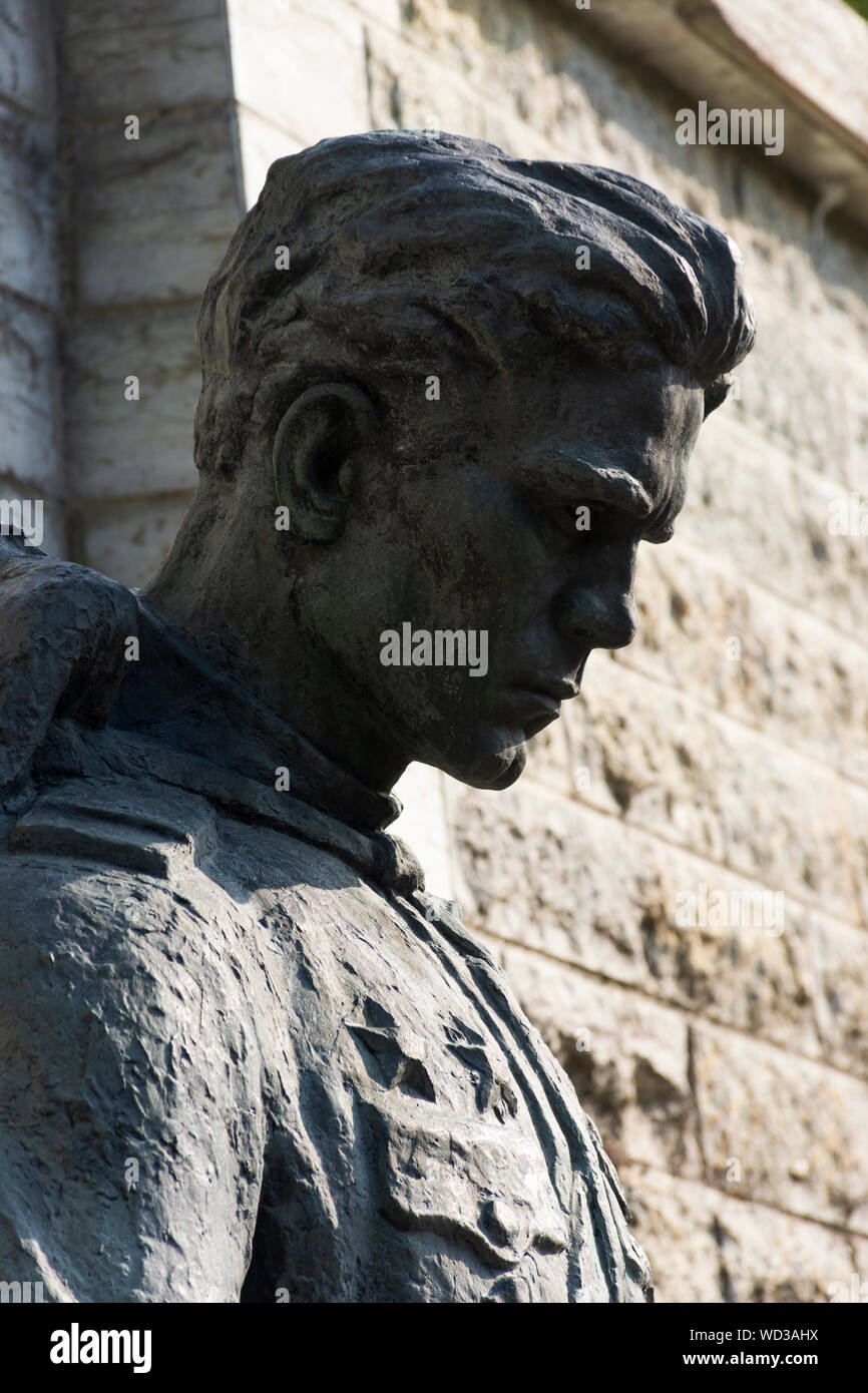 Bronze soldier monument in tallinn hi-res stock photography and images ...