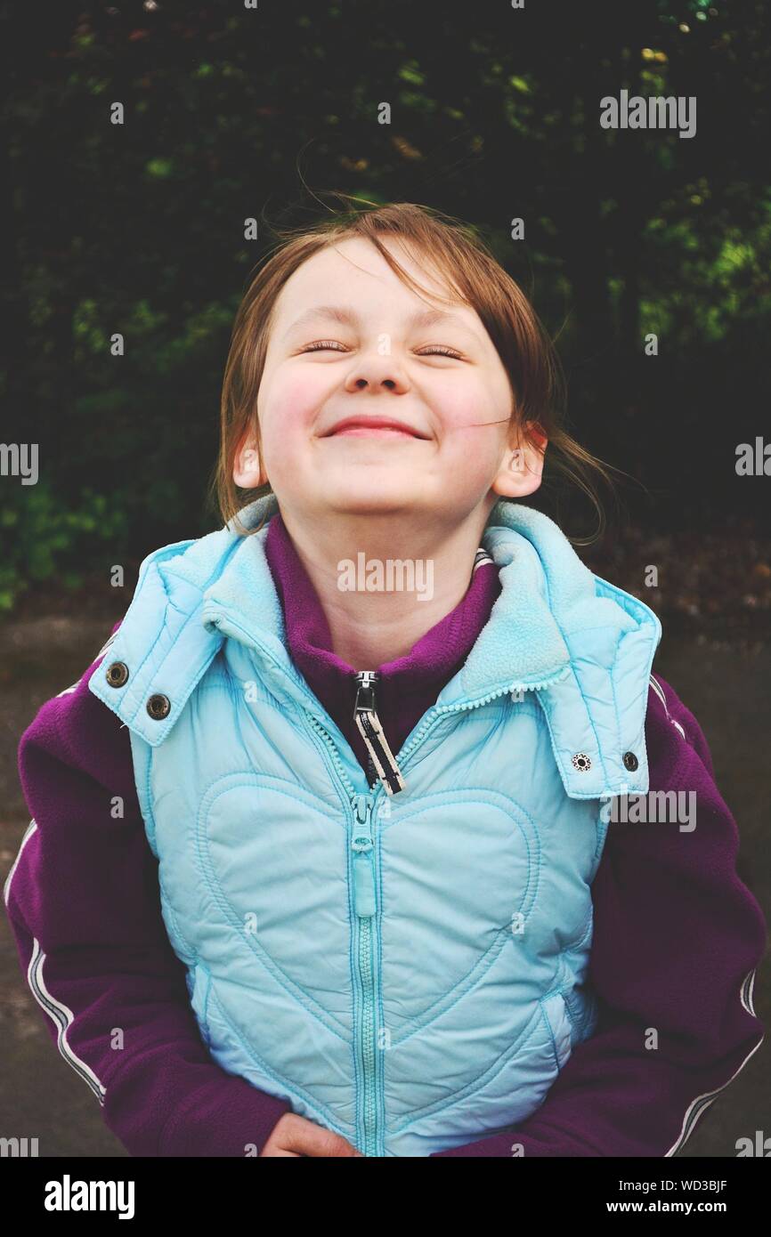 Close up child hi-res stock photography and images - Alamy