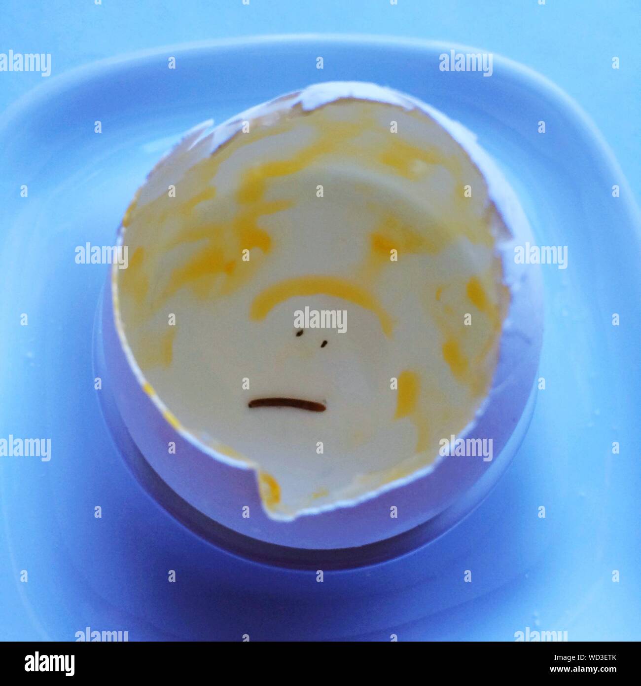 Face broken hi-res stock photography and images - Alamy