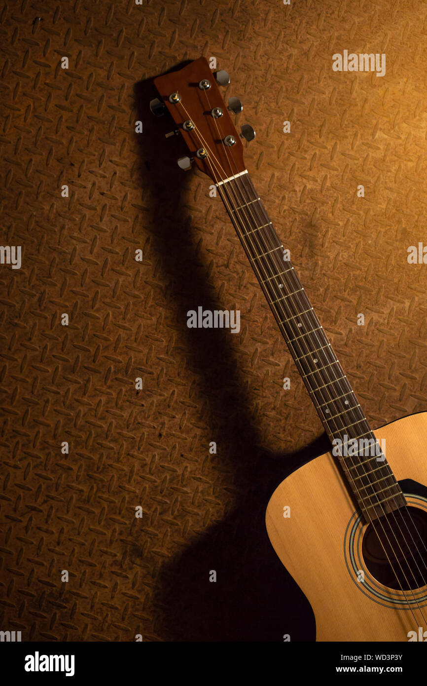 Brown guitar hi-res stock photography and images - Alamy