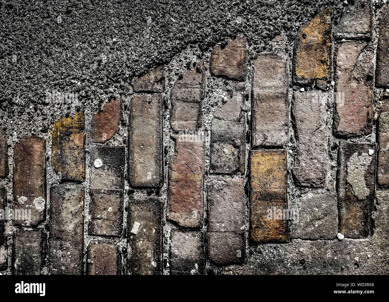 Cobblestone brick sidewalk hi-res stock photography and images - Alamy