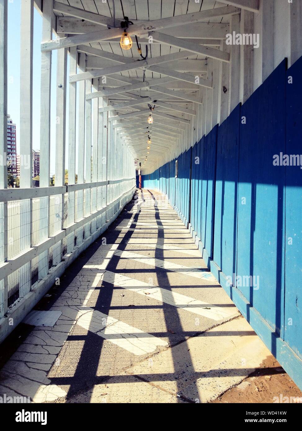 Narrow passageway hi-res stock photography and images - Alamy