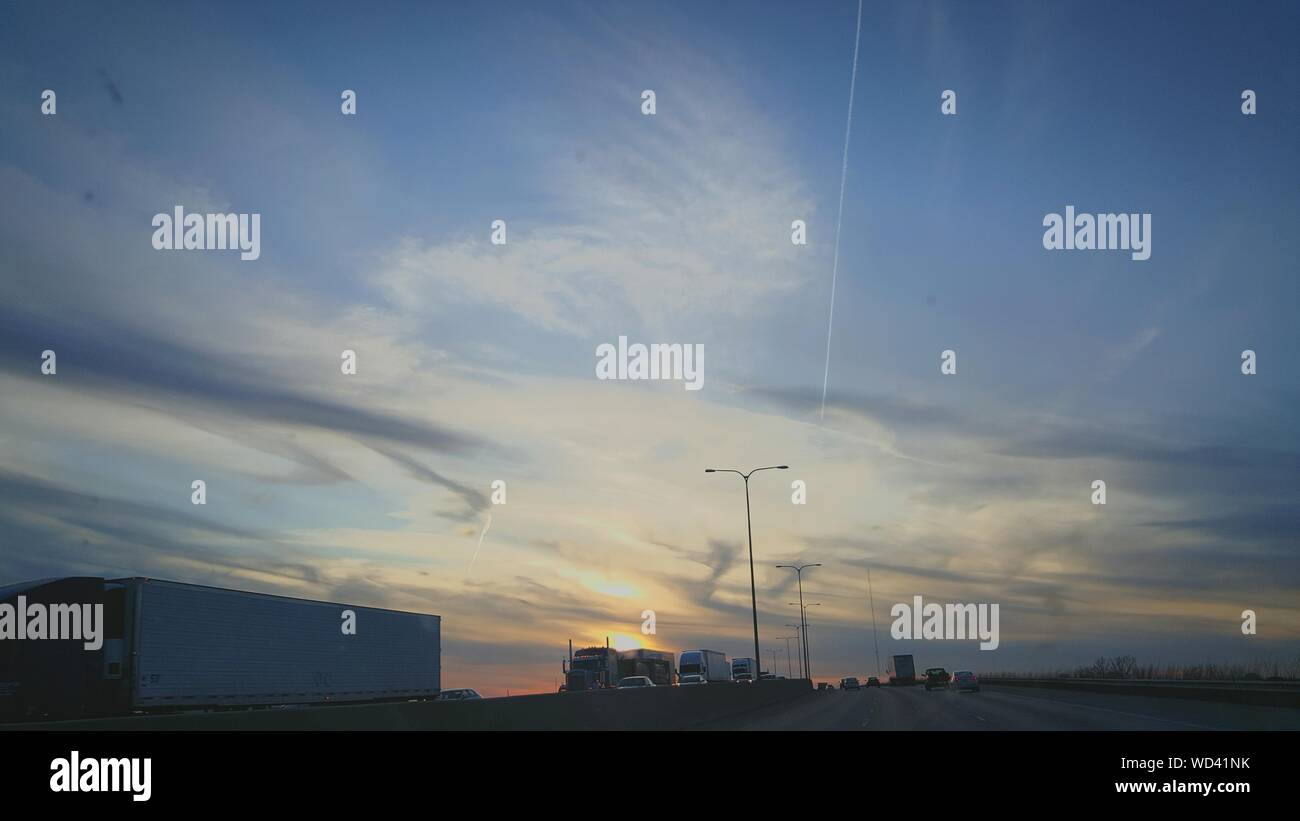 Two way truck hi-res stock photography and images - Alamy