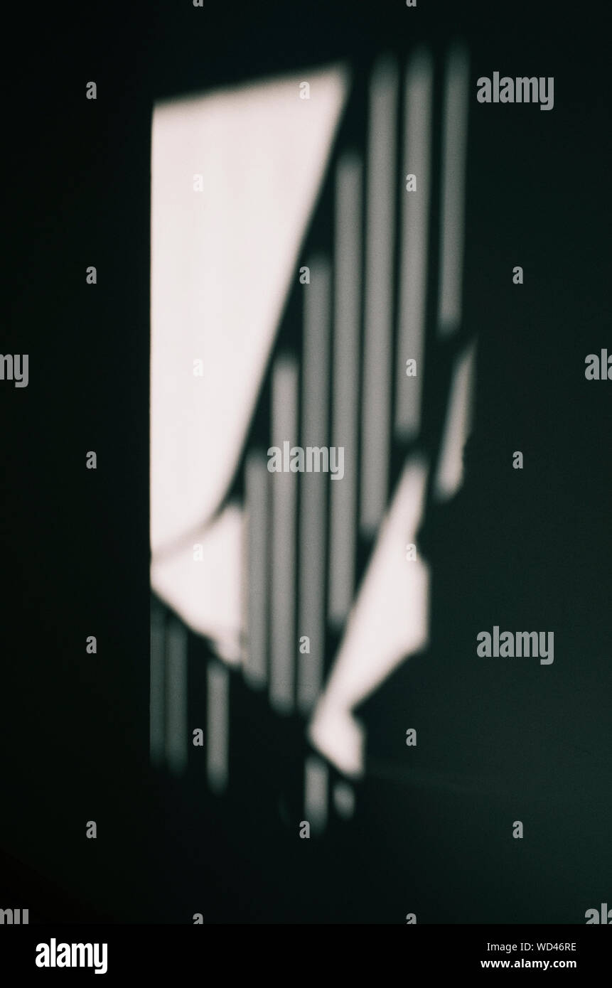 Dark shadow room hi-res stock photography and images - Alamy