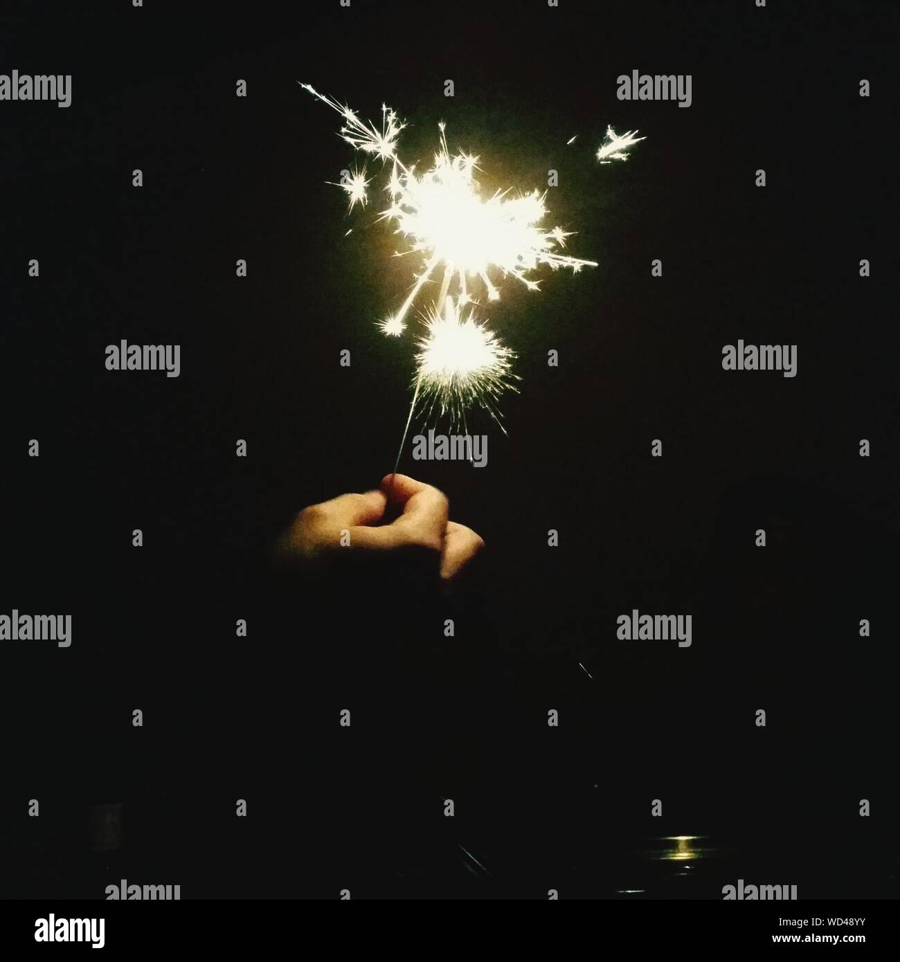 Hand firework hi-res stock photography and images - Alamy