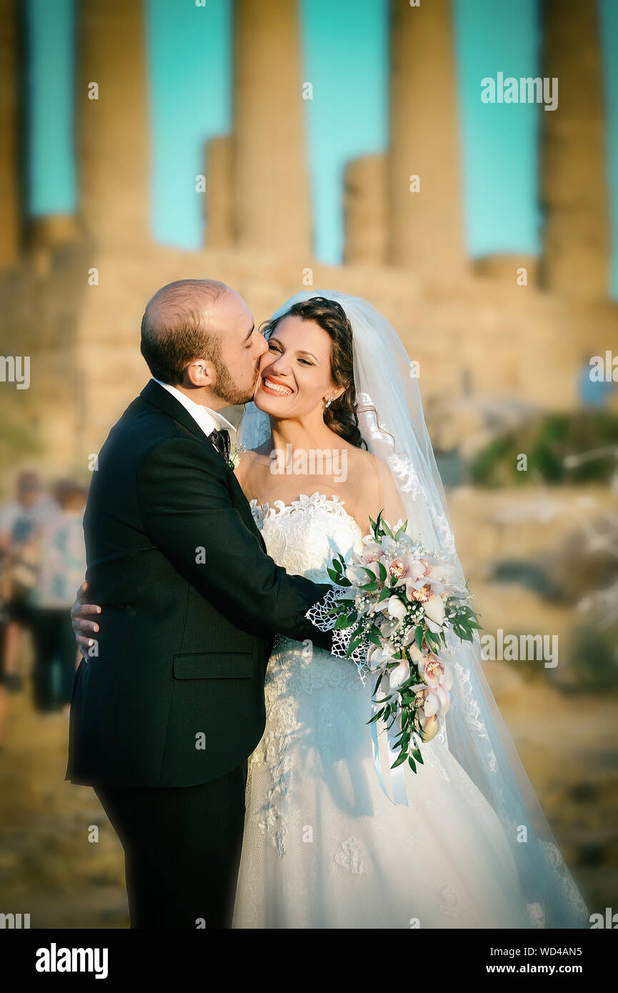 Happy groom hi-res stock photography and images - Alamy