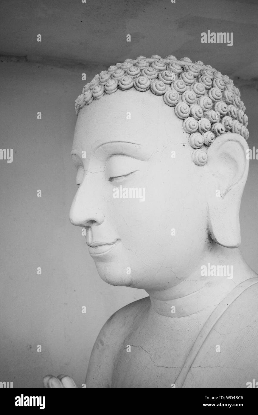 Buddha side view hi-res stock photography and images - Alamy