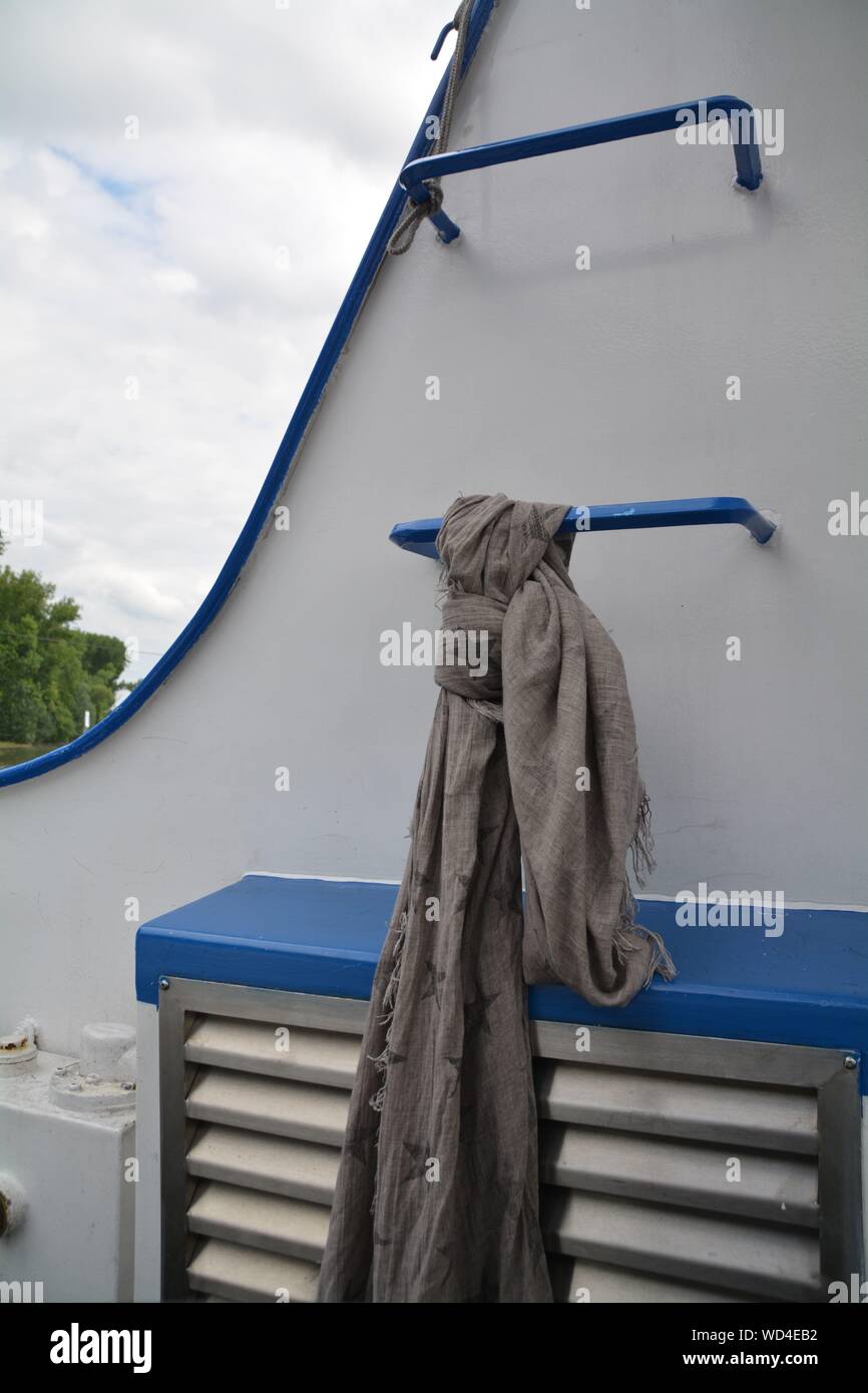 Fabric rack hi-res stock photography and images - Alamy