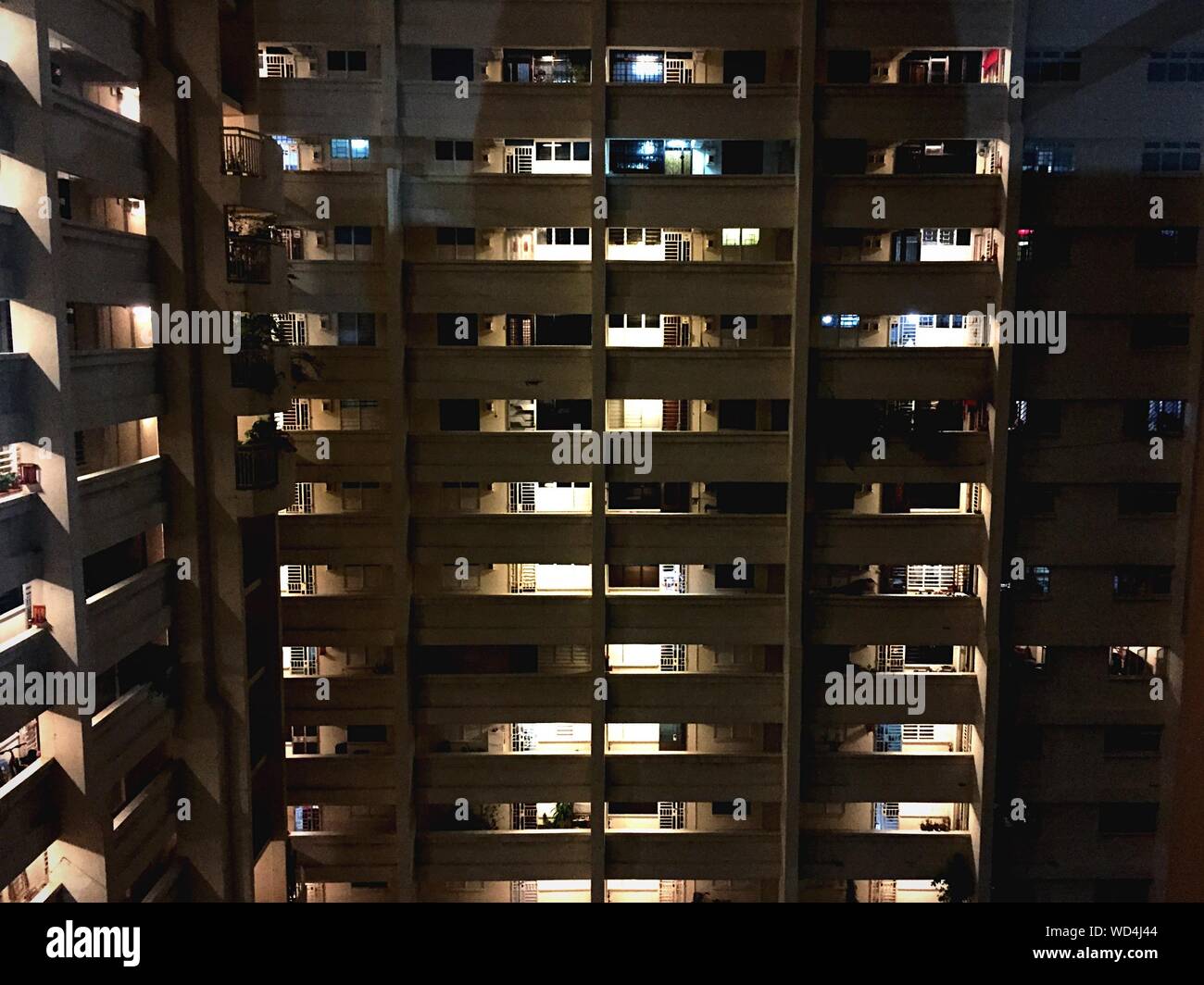 Exterior apartment building night hi-res stock photography and images ...