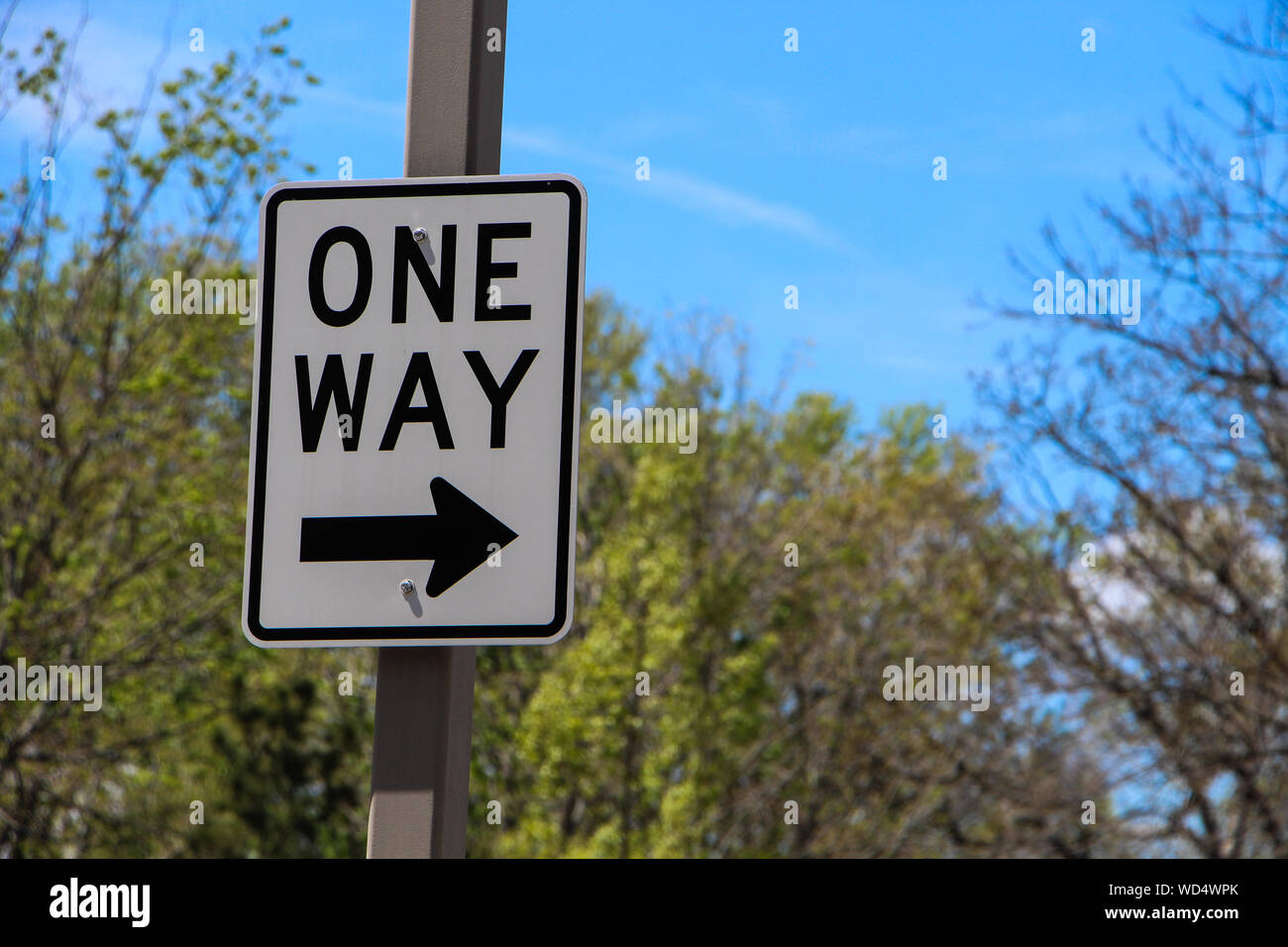 One way road sign hi-res stock photography and images - Alamy