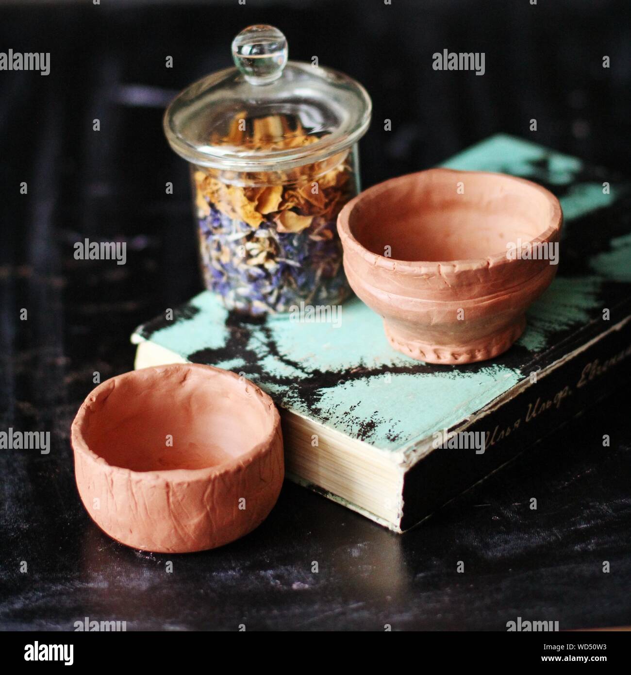 Ceramic book hi-res stock photography and images - Alamy