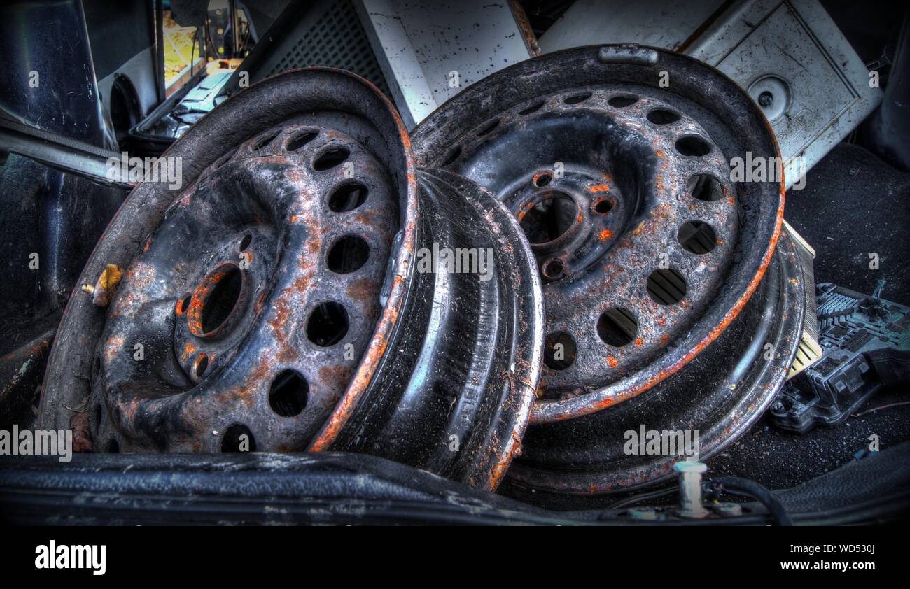 Car wheels High Resolution Stock Photography and Images - Alamy